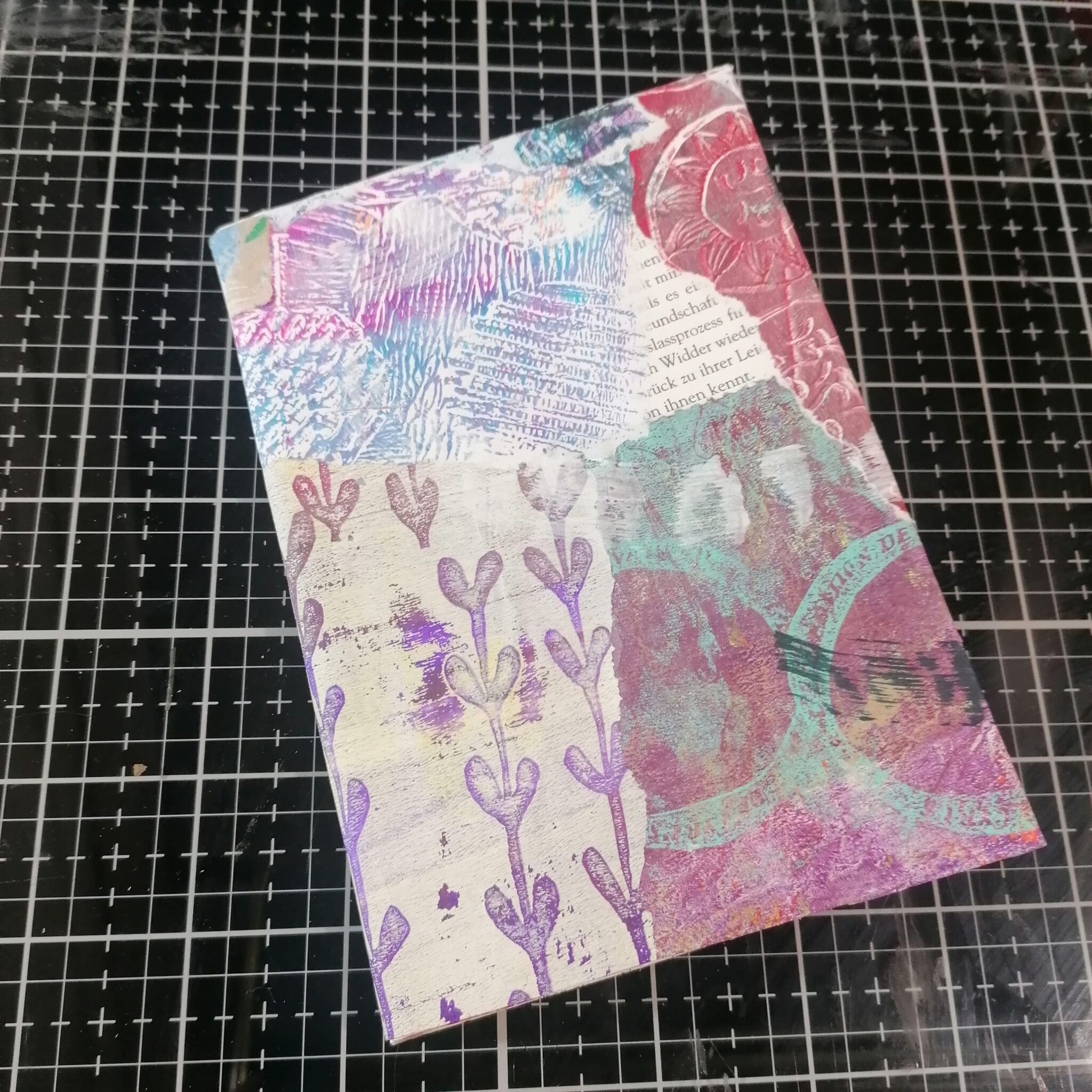 DIY Zine Tutorial – Make a Mixed Media Mini Journal – Rubber Dance Art ...